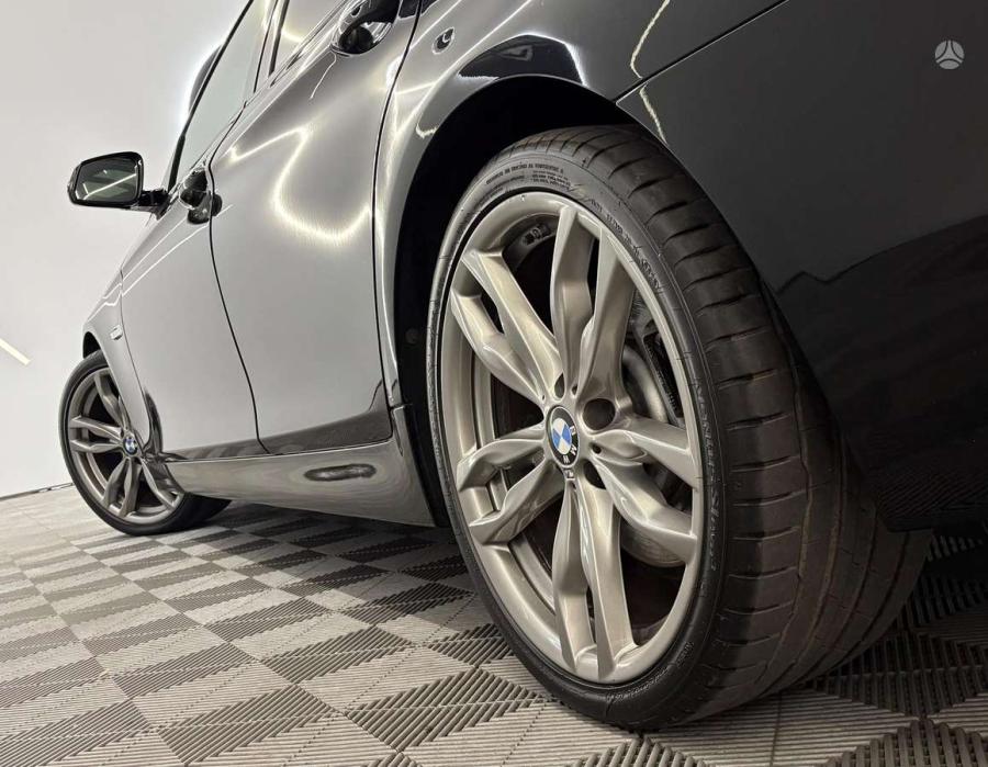Black BMW 530 2015 in Marijampole, with an engine capacity of 2.99 L and mileage of 250 thousand km for 13650 €, photo 14 on AUTOMOTO.COM.LV