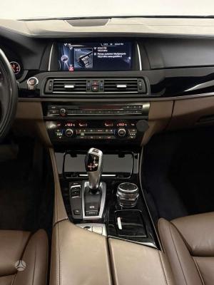 Black BMW 530 2015 in Marijampole, with an engine capacity of 2.99 L and mileage of 250 thousand km for 13650 €, photo 16 on AUTOMOTO.COM.LV