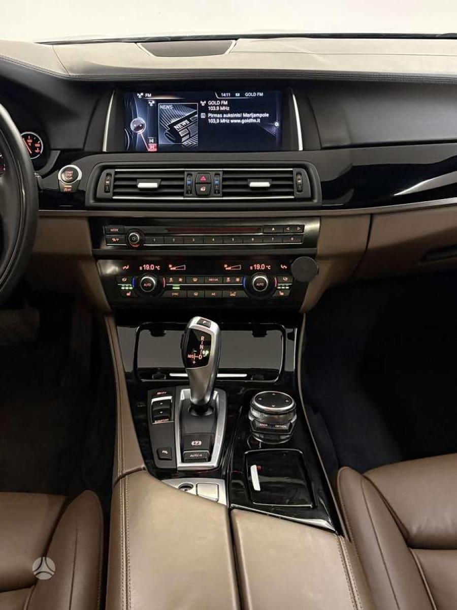 Black BMW 530 2015 in Marijampole, with an engine capacity of 2.99 L and mileage of 250 thousand km for 13650 €, photo 16 on AUTOMOTO.COM.LV