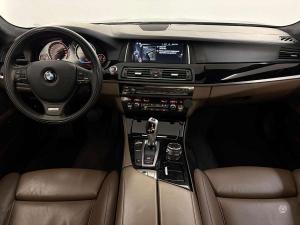 Black BMW 530 2015 in Marijampole, with an engine capacity of 2.99 L and mileage of 250 thousand km for 13650 €, photo 25 on AUTOMOTO.COM.LV