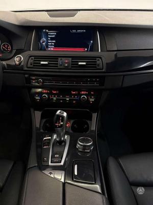Black BMW 530 2015 in Marijampole, with an engine capacity of 2.99 L and mileage of 308 thousand km for 11350 €, photo 16 on AUTOMOTO.COM.LV