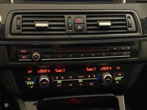 Black BMW 530 2015 in Marijampole, with an engine capacity of 2.99 L and mileage of 308 thousand km for 11350 €, photo 17 on AUTOMOTO.COM.LV