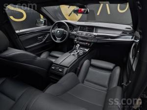 Melns BMW 530 2015 Tukums, ar dzinēja tilpumu 3.00 L un nobraukumu 284 tūkst. km par 11990 €, foto 6 vietnē AUTOMOTO.COM.LV