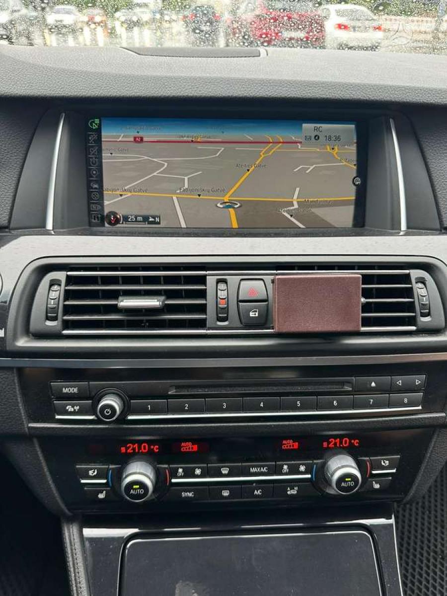 Черный БМВ 530 2015 в Вильнюс, объемом двигателя 2.99 л и пробегом 285 тыс. км за 9999 €, фото 15 на AUTOMOTO.COM.LV