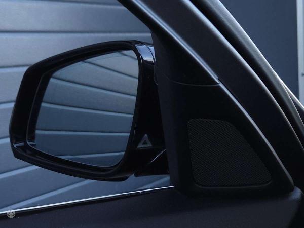 Black BMW 530 2015 in Kaunas, with an engine capacity of 3.00 L and mileage of 279 thousand km for 11950 €, photo 10 on AUTOMOTO.COM.LV