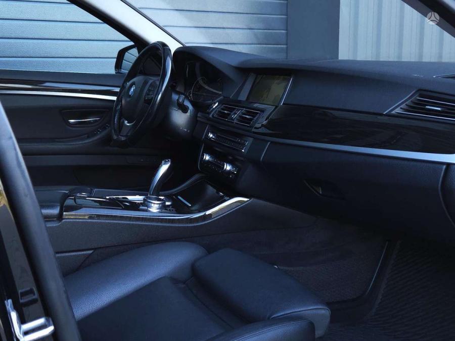 Melns BMW 530 2015 Kauņa, ar dzinēja tilpumu 3.00 L un nobraukumu 279 tūkst. km par 11950 €, foto 16 vietnē AUTOMOTO.COM.LV