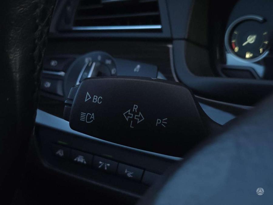 Melns BMW 530 2015 Kauņa, ar dzinēja tilpumu 3.00 L un nobraukumu 279 tūkst. km par 11950 €, foto 19 vietnē AUTOMOTO.COM.LV