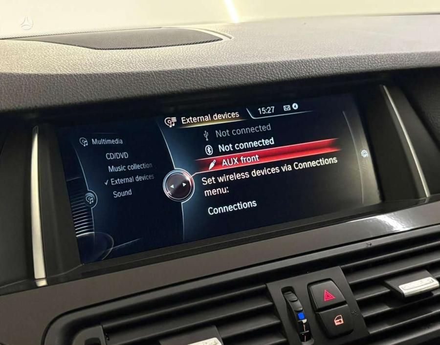 Black BMW 530 2015 in Marijampole, with an engine capacity of 2.99 L and mileage of 308 thousand km for 10950 €, photo 17 on AUTOMOTO.COM.LV