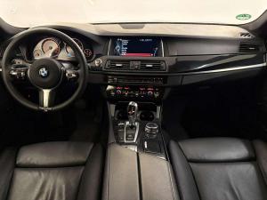 Black BMW 530 2015 in Marijampole, with an engine capacity of 2.99 L and mileage of 308 thousand km for 10950 €, photo 22 on AUTOMOTO.COM.LV