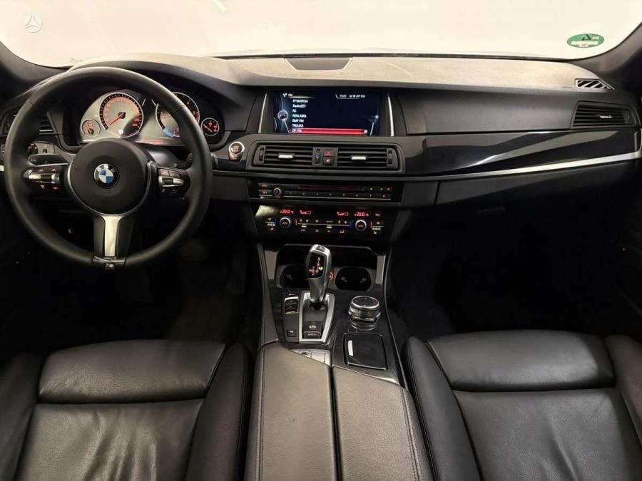 Black BMW 530 2015 in Marijampole, with an engine capacity of 2.99 L and mileage of 308 thousand km for 10950 €, photo 22 on AUTOMOTO.COM.LV