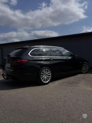 Black BMW 530 2015 in Jonava, with an engine capacity of 2.99 L and mileage of 223 thousand km for 11950 €, photo 14 on AUTOMOTO.COM.LV