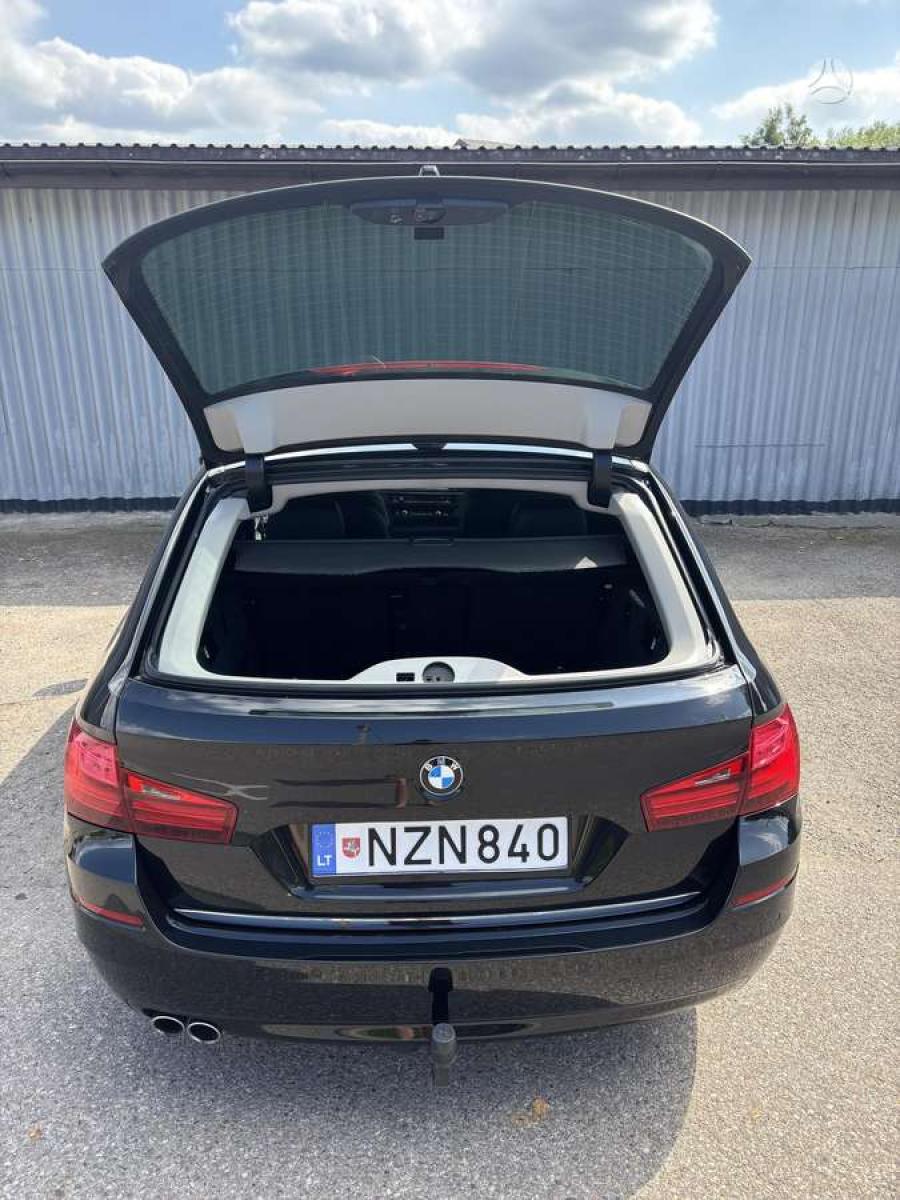 Black BMW 530 2015 in Jonava, with an engine capacity of 2.99 L and mileage of 223 thousand km for 11950 €, photo 16 on AUTOMOTO.COM.LV