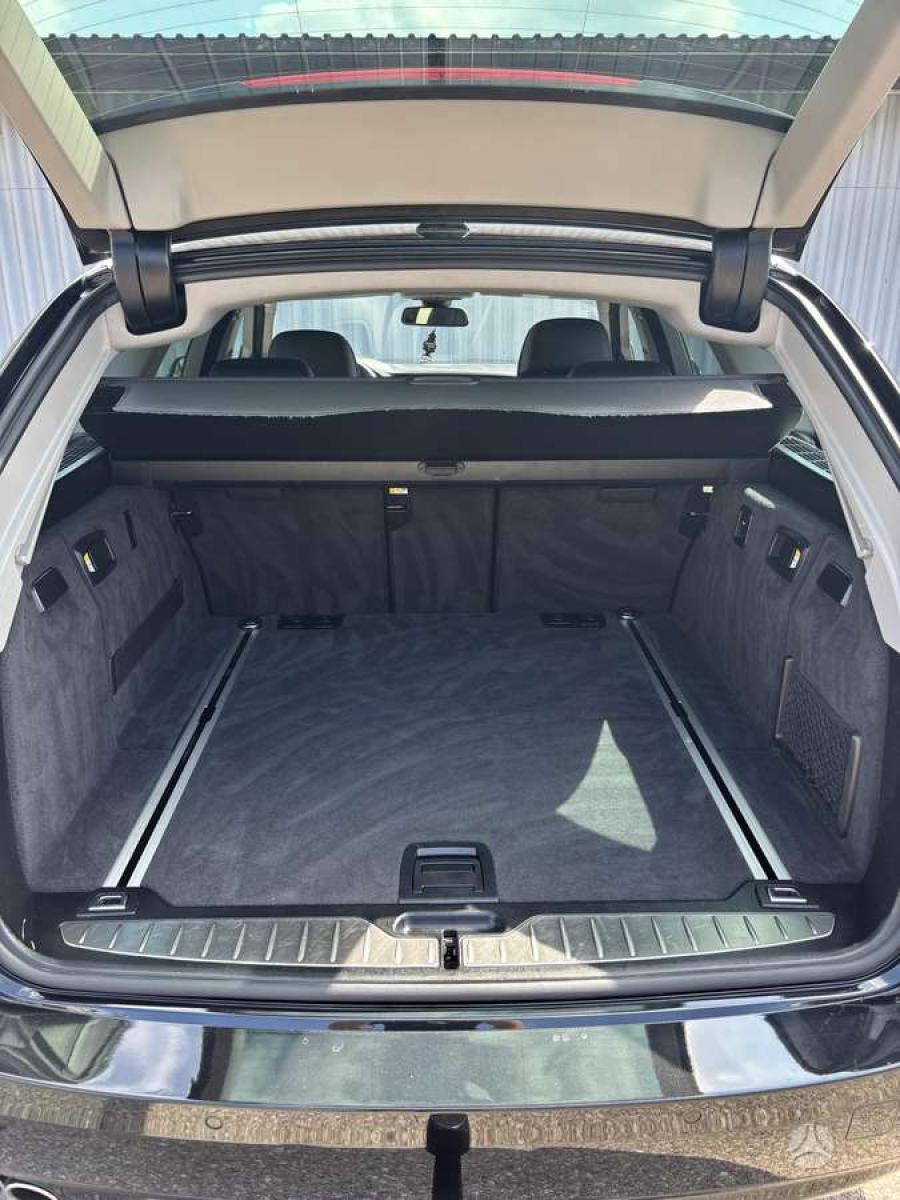 Black BMW 530 2015 in Jonava, with an engine capacity of 2.99 L and mileage of 223 thousand km for 11950 €, photo 27 on AUTOMOTO.COM.LV