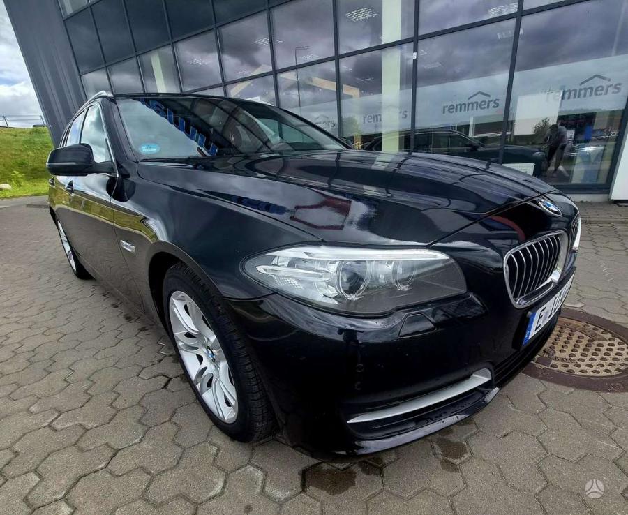 Black BMW 530 2015 in Vilnius, with an engine capacity of 2.99 L and mileage of 293 thousand km for 11200 €, photo 6 on AUTOMOTO.COM.LV