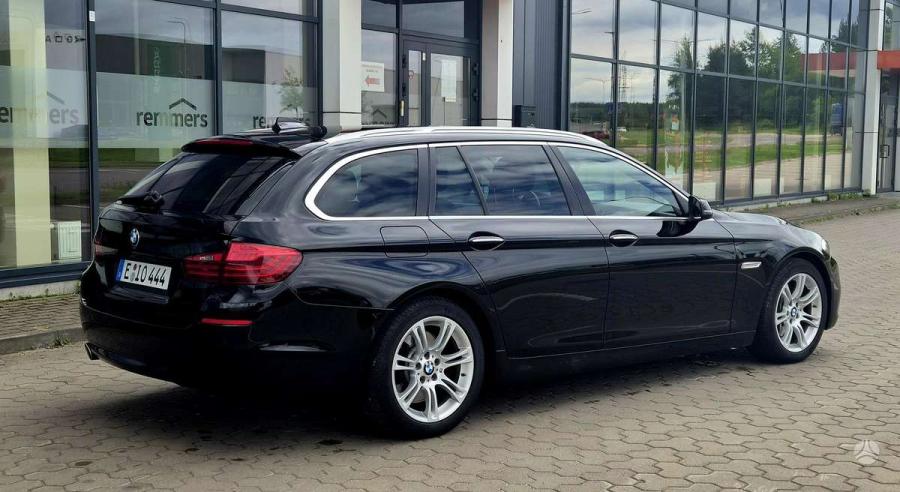 Black BMW 530 2015 in Vilnius, with an engine capacity of 2.99 L and mileage of 293 thousand km for 11200 €, photo 11 on AUTOMOTO.COM.LV