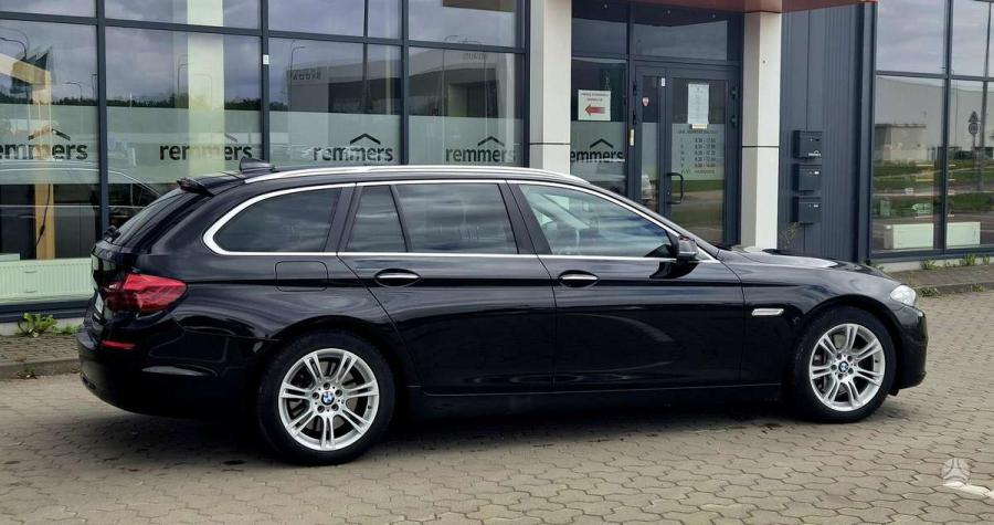 Black BMW 530 2015 in Vilnius, with an engine capacity of 2.99 L and mileage of 293 thousand km for 11200 €, photo 12 on AUTOMOTO.COM.LV