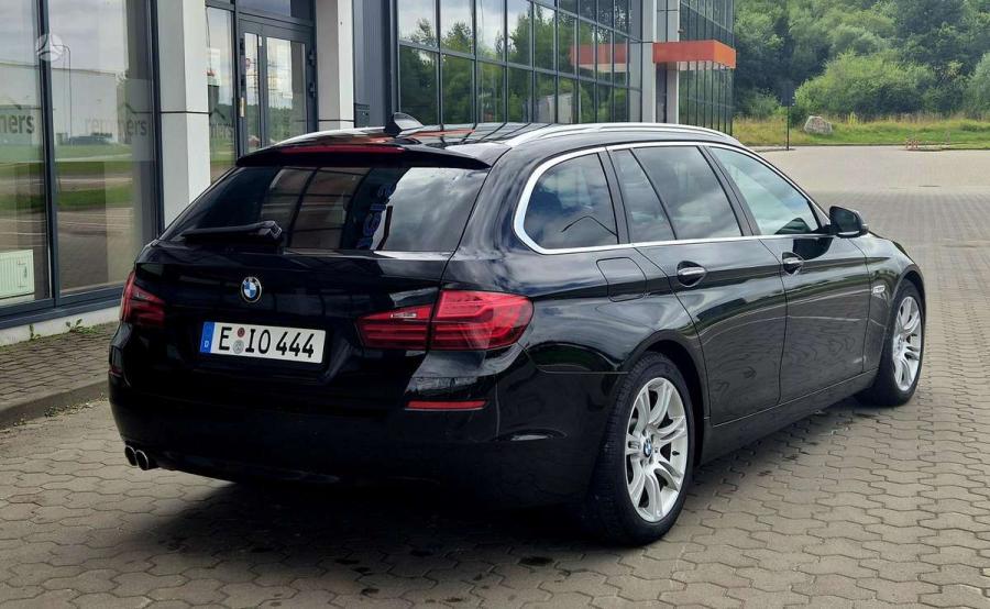 Black BMW 530 2015 in Vilnius, with an engine capacity of 2.99 L and mileage of 293 thousand km for 11200 €, photo 13 on AUTOMOTO.COM.LV