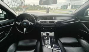 Black BMW 530 2015 in Vilnius, with an engine capacity of 2.99 L and mileage of 293 thousand km for 11200 €, photo 17 on AUTOMOTO.COM.LV