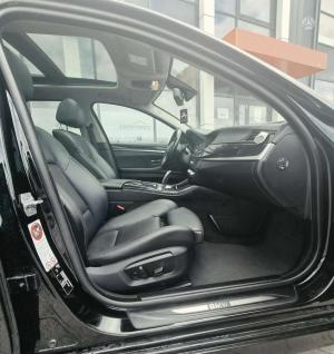 Black BMW 530 2015 in Vilnius, with an engine capacity of 2.99 L and mileage of 293 thousand km for 11200 €, photo 24 on AUTOMOTO.COM.LV