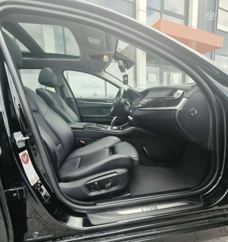 Black BMW 530 2015 in Vilnius, with an engine capacity of 2.99 L and mileage of 293 thousand km for 11200 €, photo 24 on AUTOMOTO.COM.LV
