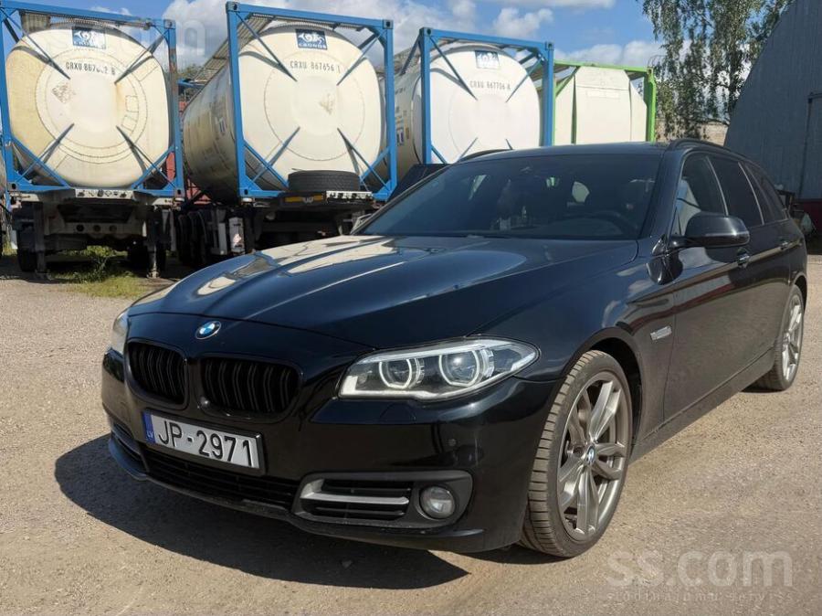 Black BMW 530 2015 in Riga, with an engine capacity of 3.00 L and mileage of 318 thousand km for 15300 €, photo 1 on AUTOMOTO.COM.LV