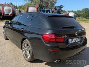 Black BMW 530 2015 in Riga, with an engine capacity of 3.00 L and mileage of 318 thousand km for 15300 €, photo 5 on AUTOMOTO.COM.LV