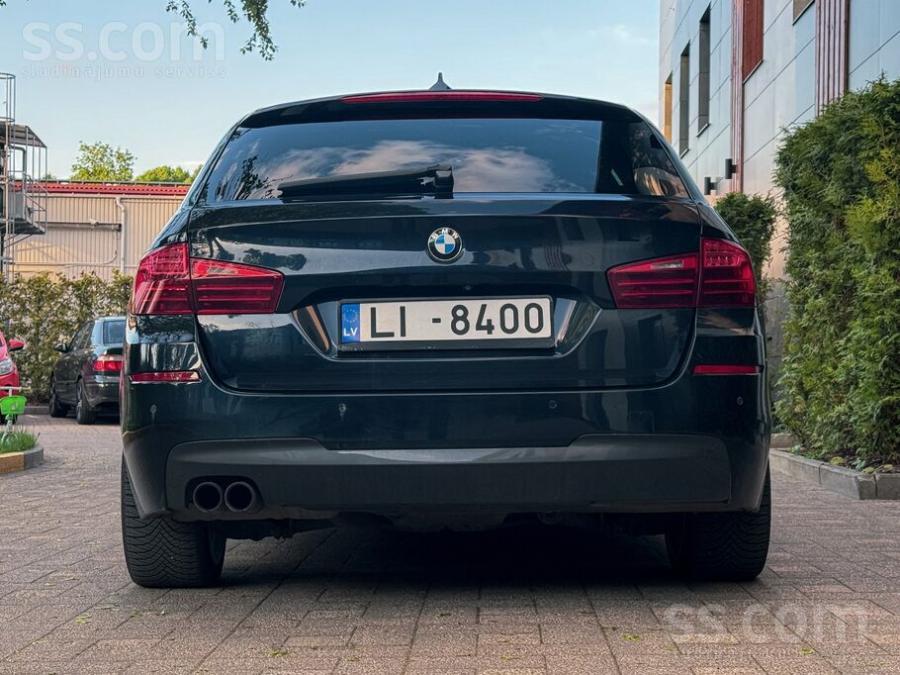 Black BMW 530 2015 in Riga, with an engine capacity of 3.00 L and mileage of 299 thousand km for 11490 €, photo 10 on AUTOMOTO.COM.LV