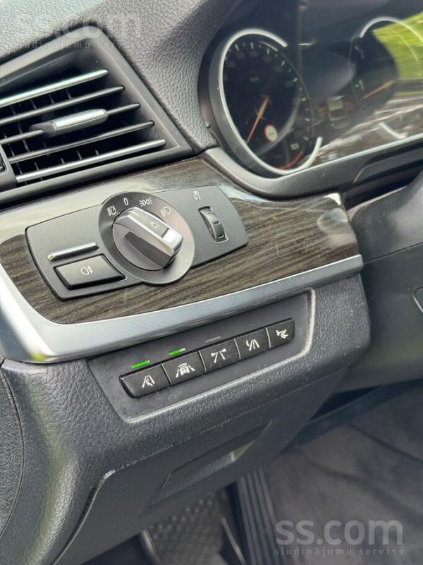BMW 530 2015 Rīga vietnē Melns BMW 530 2015 Rīga, ar dzinēja tilpumu 3.00 L un nobraukumu 338 tūkst. km par 13800 €, foto 8 vietnē AUTOMOTO.COM.LV