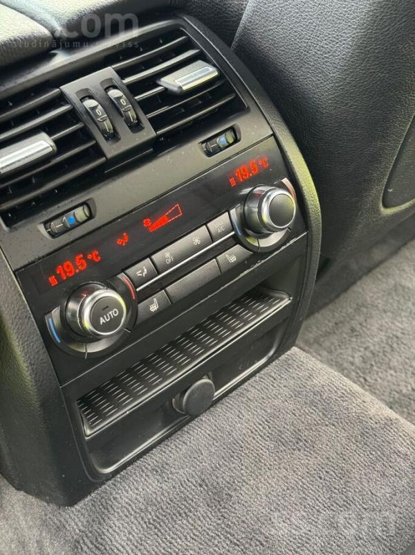 BMW 530 2015 Rīga vietnē Melns BMW 530 2015 Rīga, ar dzinēja tilpumu 3.00 L un nobraukumu 338 tūkst. km par 13800 €, foto 10 vietnē AUTOMOTO.COM.LV