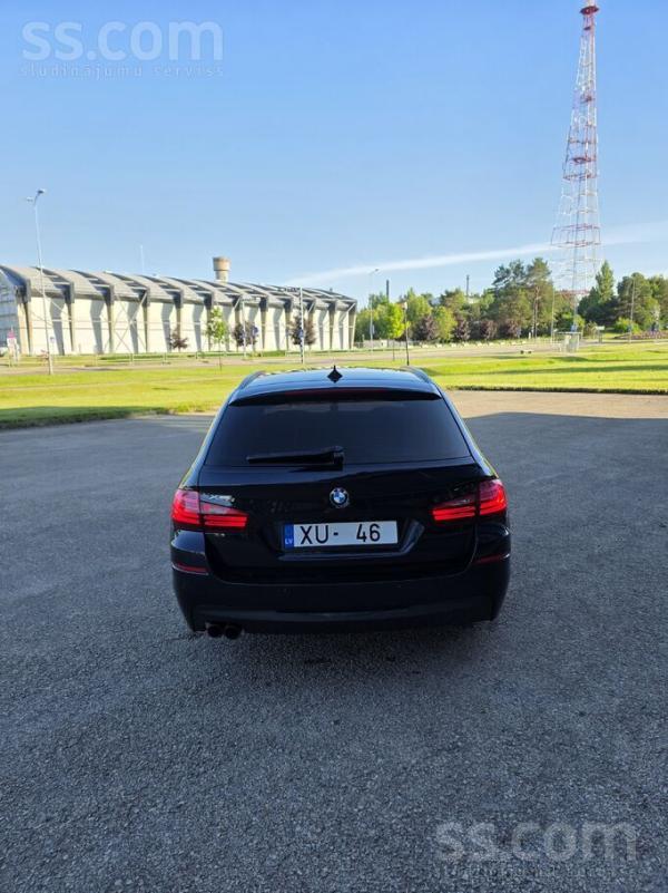 Black BMW 530 2015 in Valmiera, with an engine capacity of 3.00 L and mileage of 395 thousand km for 13200 €, photo 5 on AUTOMOTO.COM.LV