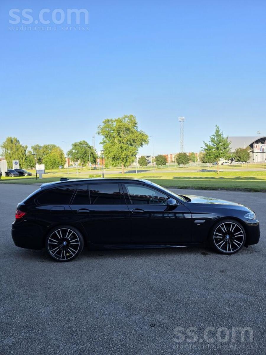 Black BMW 530 2015 in Valmiera, with an engine capacity of 3.00 L and mileage of 395 thousand km for 13200 €, photo 7 on AUTOMOTO.COM.LV
