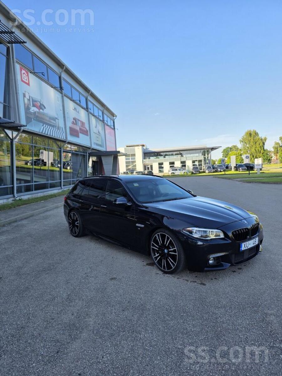Black BMW 530 2015 in Valmiera, with an engine capacity of 3.00 L and mileage of 395 thousand km for 13200 €, photo 8 on AUTOMOTO.COM.LV