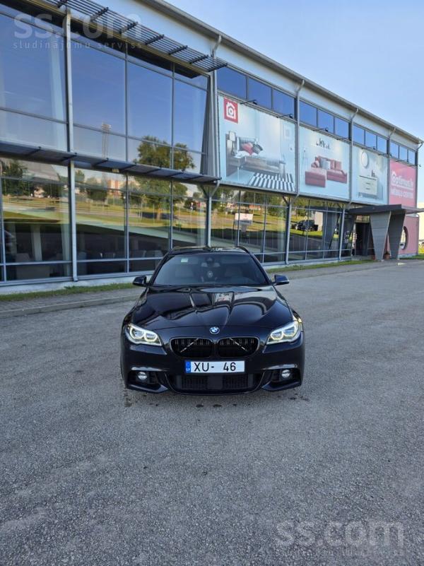 Black BMW 530 2015 in Valmiera, with an engine capacity of 3.00 L and mileage of 395 thousand km for 13200 €, photo 9 on AUTOMOTO.COM.LV
