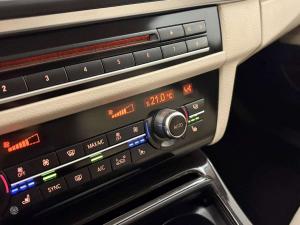 Black BMW 530 2015 in Marijampole, with an engine capacity of 2.99 L and mileage of 213 thousand km for 11850 €, photo 16 on AUTOMOTO.COM.LV