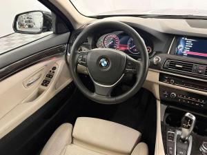 Black BMW 530 2015 in Marijampole, with an engine capacity of 2.99 L and mileage of 213 thousand km for 11850 €, photo 17 on AUTOMOTO.COM.LV