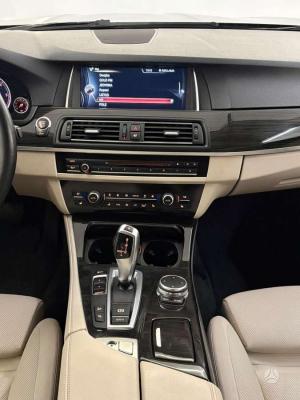 Black BMW 530 2015 in Marijampole, with an engine capacity of 2.99 L and mileage of 213 thousand km for 11850 €, photo 18 on AUTOMOTO.COM.LV