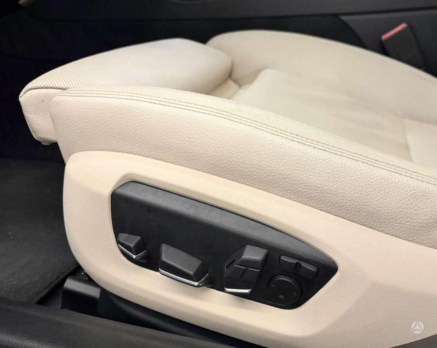 Black BMW 530 2015 in Marijampole, with an engine capacity of 2.99 L and mileage of 213 thousand km for 11850 €, photo 30 on AUTOMOTO.COM.LV