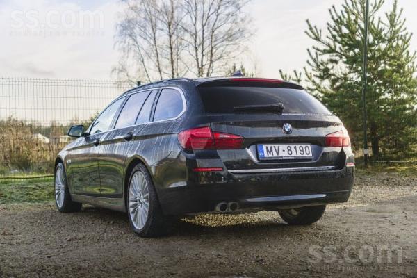 Black BMW 530 2016 in Riga, with an engine capacity of 3.00 L and mileage of 355 thousand km for 11990 €, photo 4 on AUTOMOTO.COM.LV
