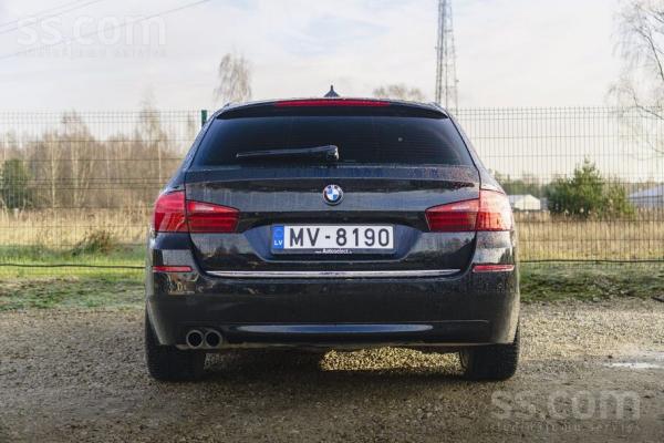 Black BMW 530 2016 in Riga, with an engine capacity of 3.00 L and mileage of 355 thousand km for 11990 €, photo 5 on AUTOMOTO.COM.LV