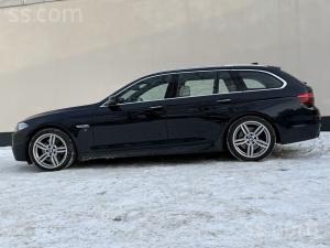 Black BMW 530 2016 in Riga, with an engine capacity of 3.00 L and mileage of 274 thousand km for 13850 €, photo 6 on AUTOMOTO.COM.LV