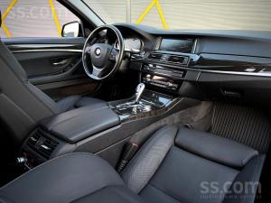 Black BMW 530 2016 in Riga, with an engine capacity of 3.00 L and mileage of 0 thousand km for 11900 €, photo 11 on AUTOMOTO.COM.LV