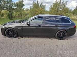 Black BMW 530 2016 in Daugavpils, with an engine capacity of 3.00 L and mileage of 288 thousand km for 16900 €, photo 3 on AUTOMOTO.COM.LV