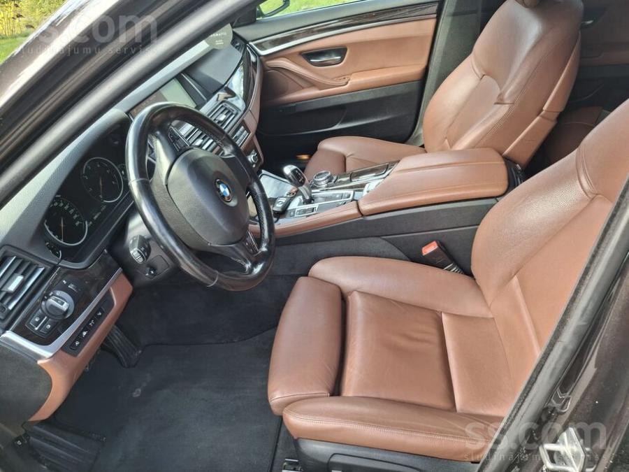 Black BMW 530 2016 in Daugavpils, with an engine capacity of 3.00 L and mileage of 288 thousand km for 16900 €, photo 6 on AUTOMOTO.COM.LV