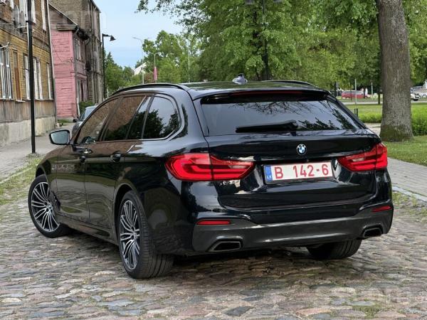 Black BMW 530 2017 in Jelgava, with an engine capacity of 3.00 L and mileage of 290 thousand km for 21350 €, photo 4 on AUTOMOTO.COM.LV