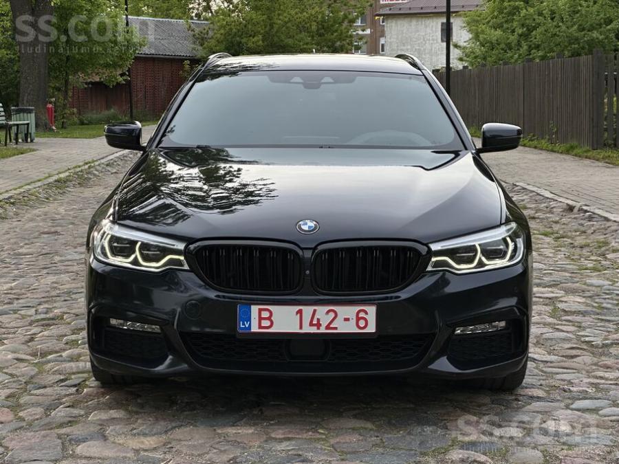 Black BMW 530 2017 in Jelgava, with an engine capacity of 3.00 L and mileage of 290 thousand km for 21350 €, photo 5 on AUTOMOTO.COM.LV
