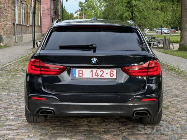 Black BMW 530 2017 in Jelgava, with an engine capacity of 3.00 L and mileage of 290 thousand km for 21350 €, photo 6 on AUTOMOTO.COM.LV