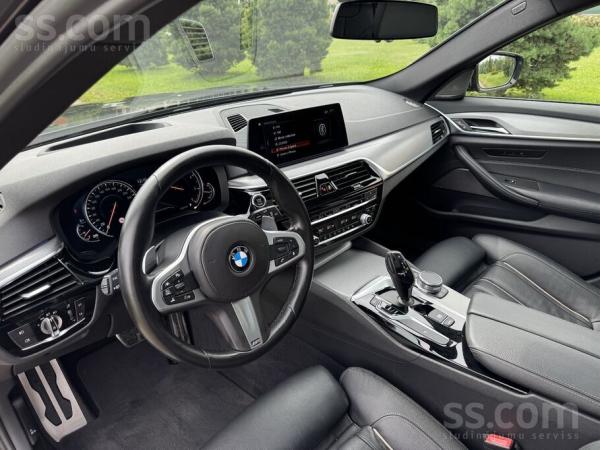 Melns BMW 530 2017 Rīga, ar dzinēja tilpumu 3.00 L un nobraukumu 289 tūkst. km par 20200 €, foto 9 vietnē AUTOMOTO.COM.LV