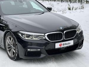 Black BMW 530 2017 in Utena, with an engine capacity of 2.99 L and mileage of 265 thousand km for 20950 €, photo 5 on AUTOMOTO.COM.LV