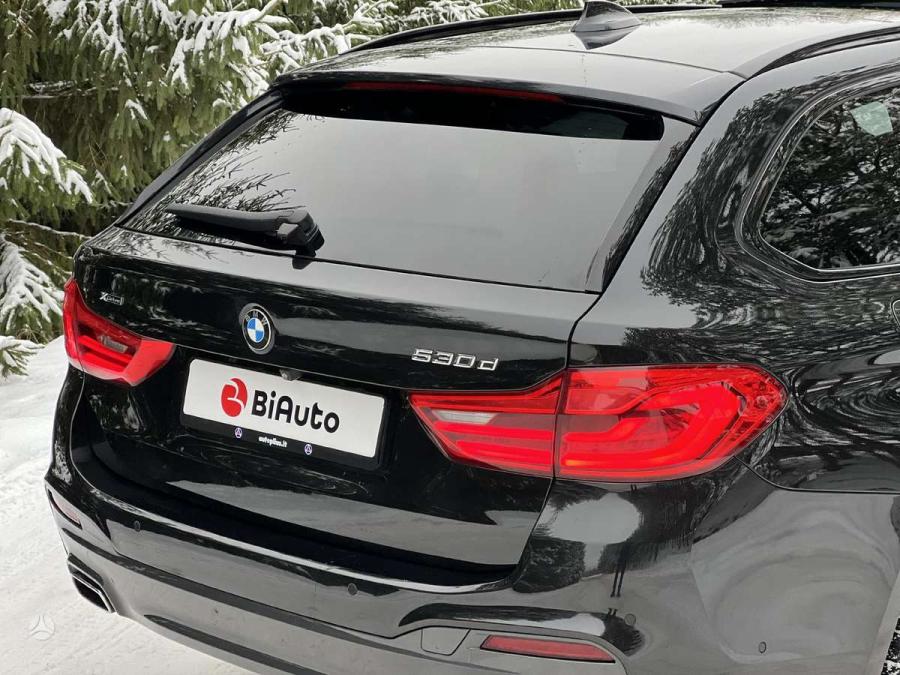 Black BMW 530 2017 in Utena, with an engine capacity of 2.99 L and mileage of 265 thousand km for 20950 €, photo 14 on AUTOMOTO.COM.LV