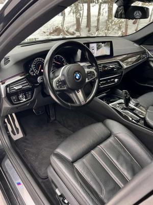 Black BMW 530 2017 in Utena, with an engine capacity of 2.99 L and mileage of 265 thousand km for 20950 €, photo 17 on AUTOMOTO.COM.LV